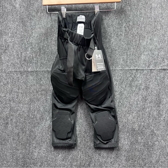 Under Armour | Other | Under Armour Intgrated Football Pant Size Youth ...